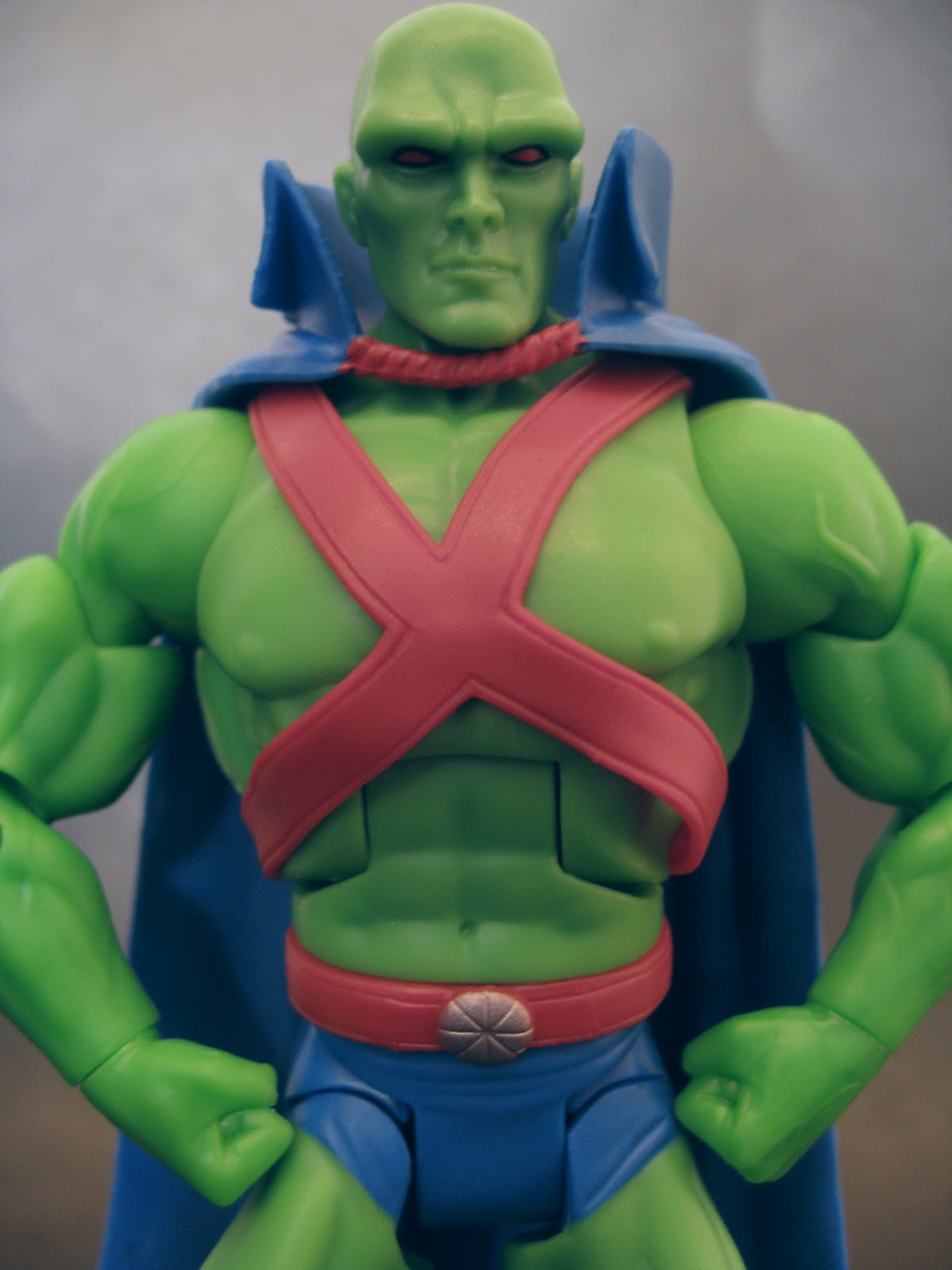 Action Toy Review: DC Universe Classics - Martian Manhunter