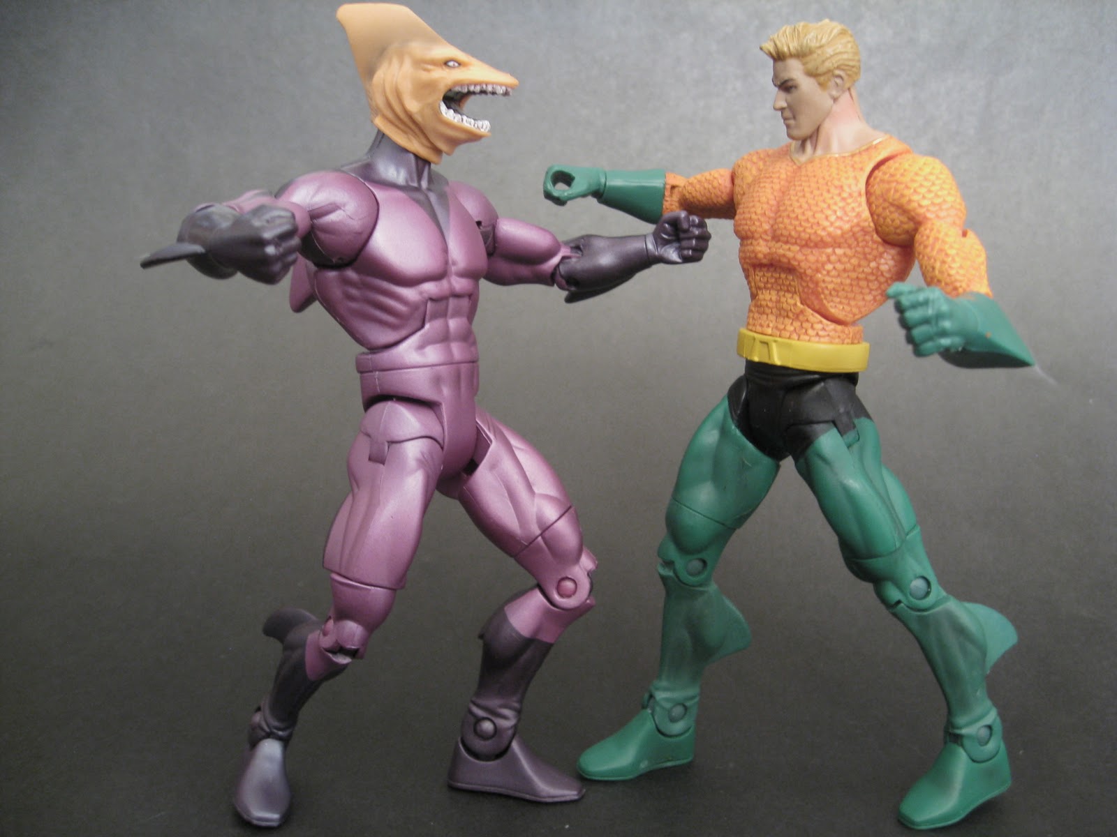 Action Toy Review: DC Universe Classics - Shark