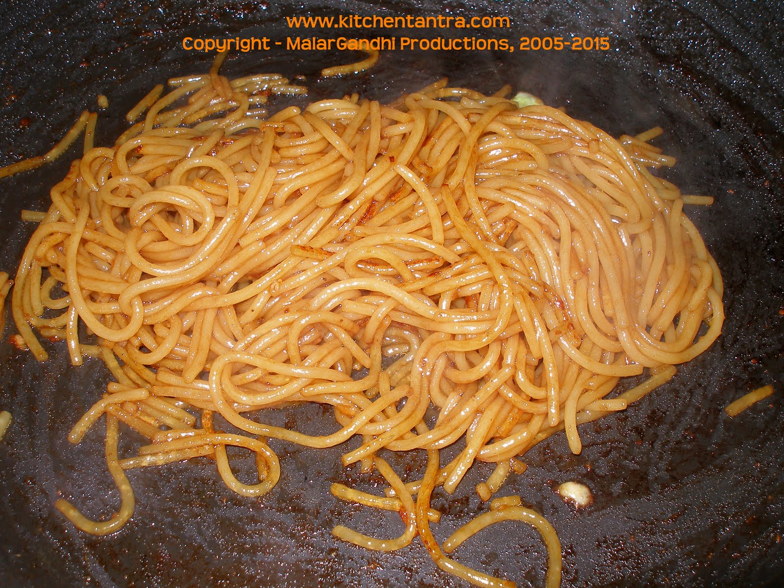 Chinese Chow Mein / Chao Mian – Chinese Fried Noodles | Kitchen Tantra