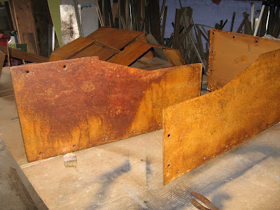 HEAVY METAL WORKS: Metal Fire Place Hearth