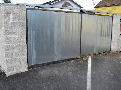 HEAVY METAL WORKS: Sliding Metal Gates - "Star Store"