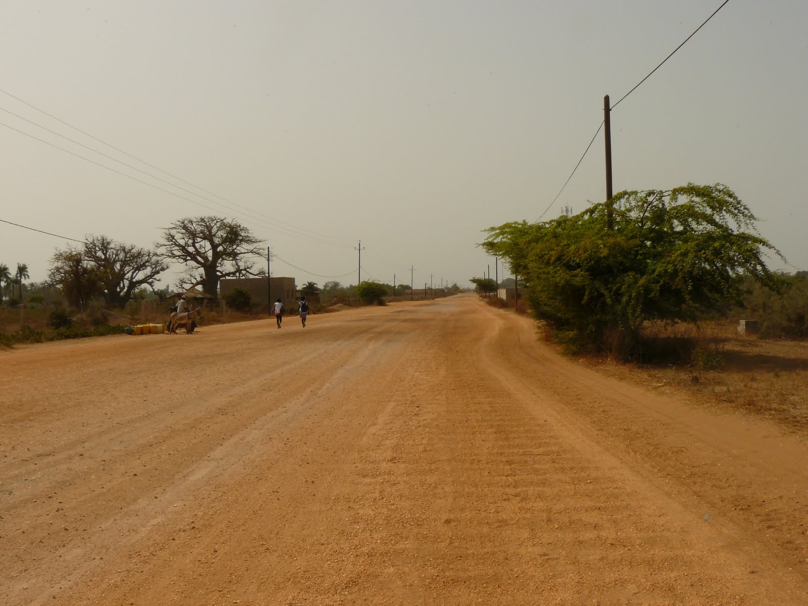 L'AFRICASSÉE: Routes au Sénégal