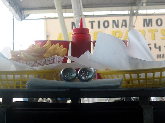 The Hungry Texan: Theo's Drive In