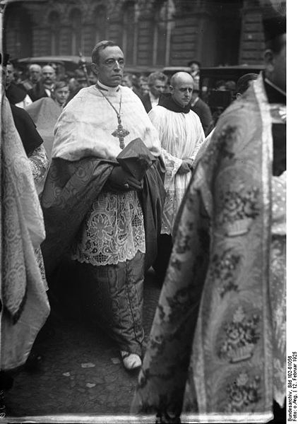 El misterio de Ekaterinenburg: Madre Pascalina LEHNERT, esbozo biográfico