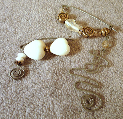 Mich L. in L.A.: Toga party!!! An easy fibula pin tutorial.