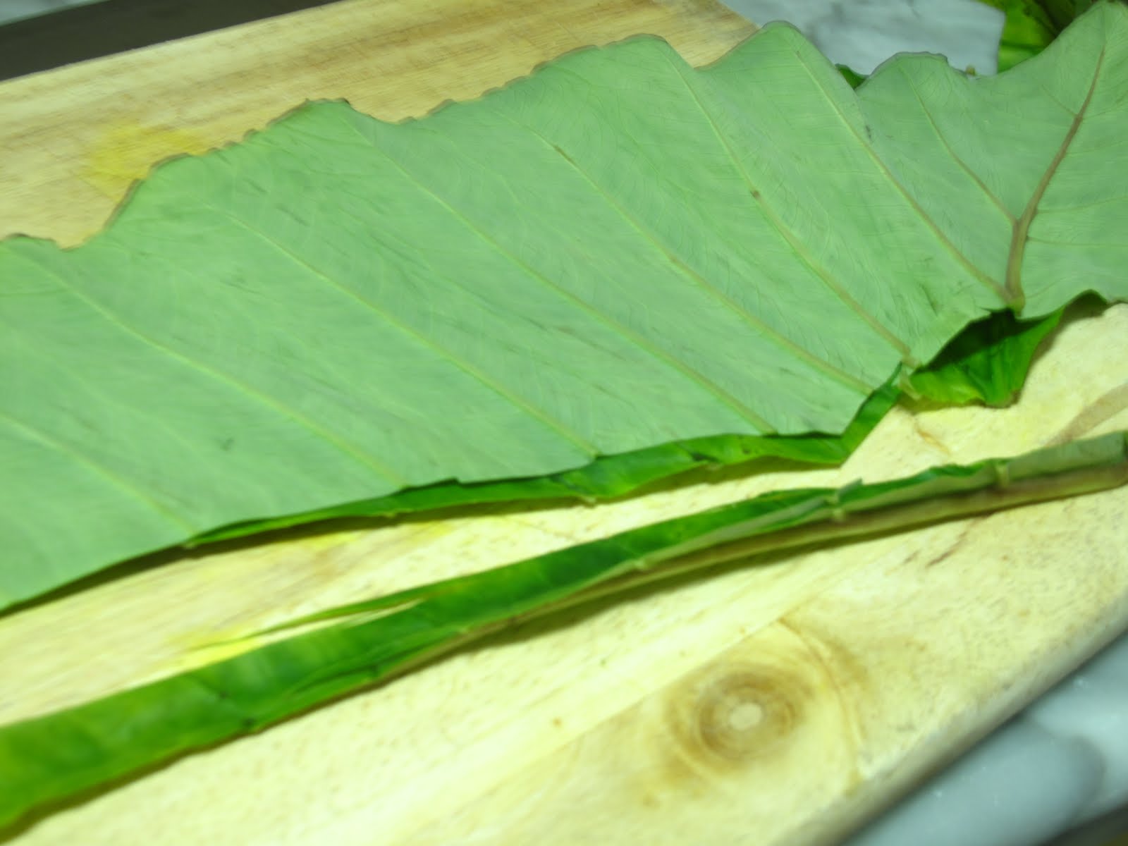 Arbi ke Patte/ Colocasia leaf rolls | Journey Kitchen