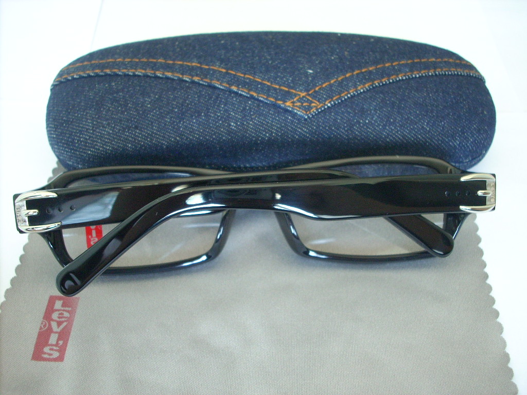 OPTICAL FRAME AND SUNGLASSESS: Levis optical frame