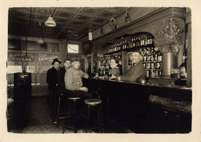 With Both Hands: Chip Inn at "Corner of Greenview & Fry" -The Chicago ...