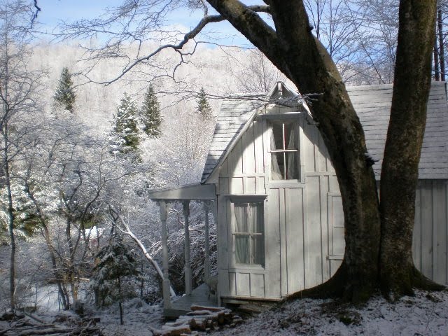 My Shabby Streamside Studio: A Magic Spring Snow Morning in the Catskills