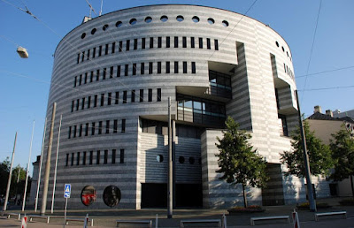 archives: Bis Administration Building