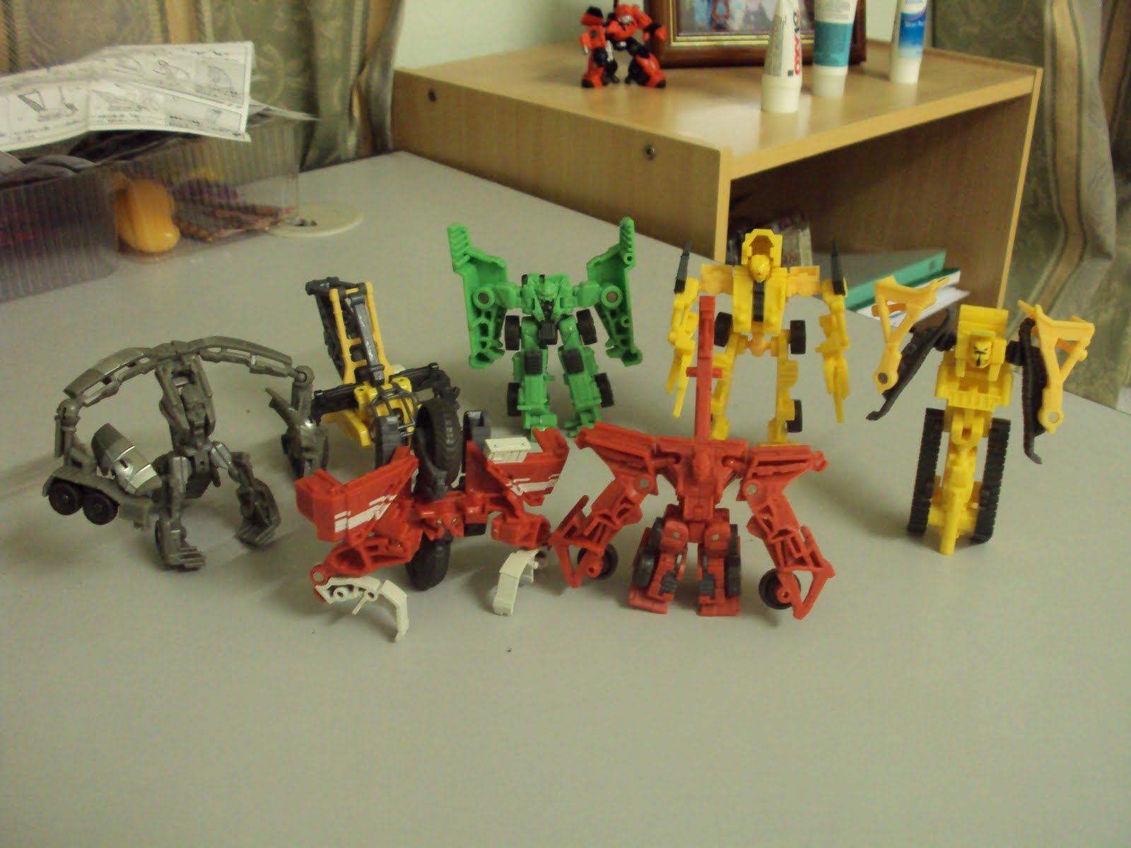 Totally Toys: Transformers ROTF Legend Class Devastator