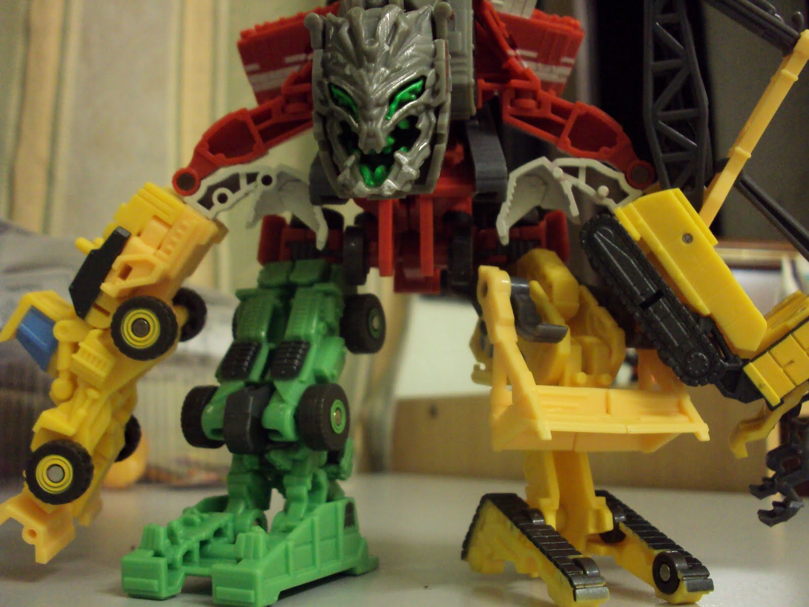 Totally Toys: Transformers ROTF Legend Class Devastator