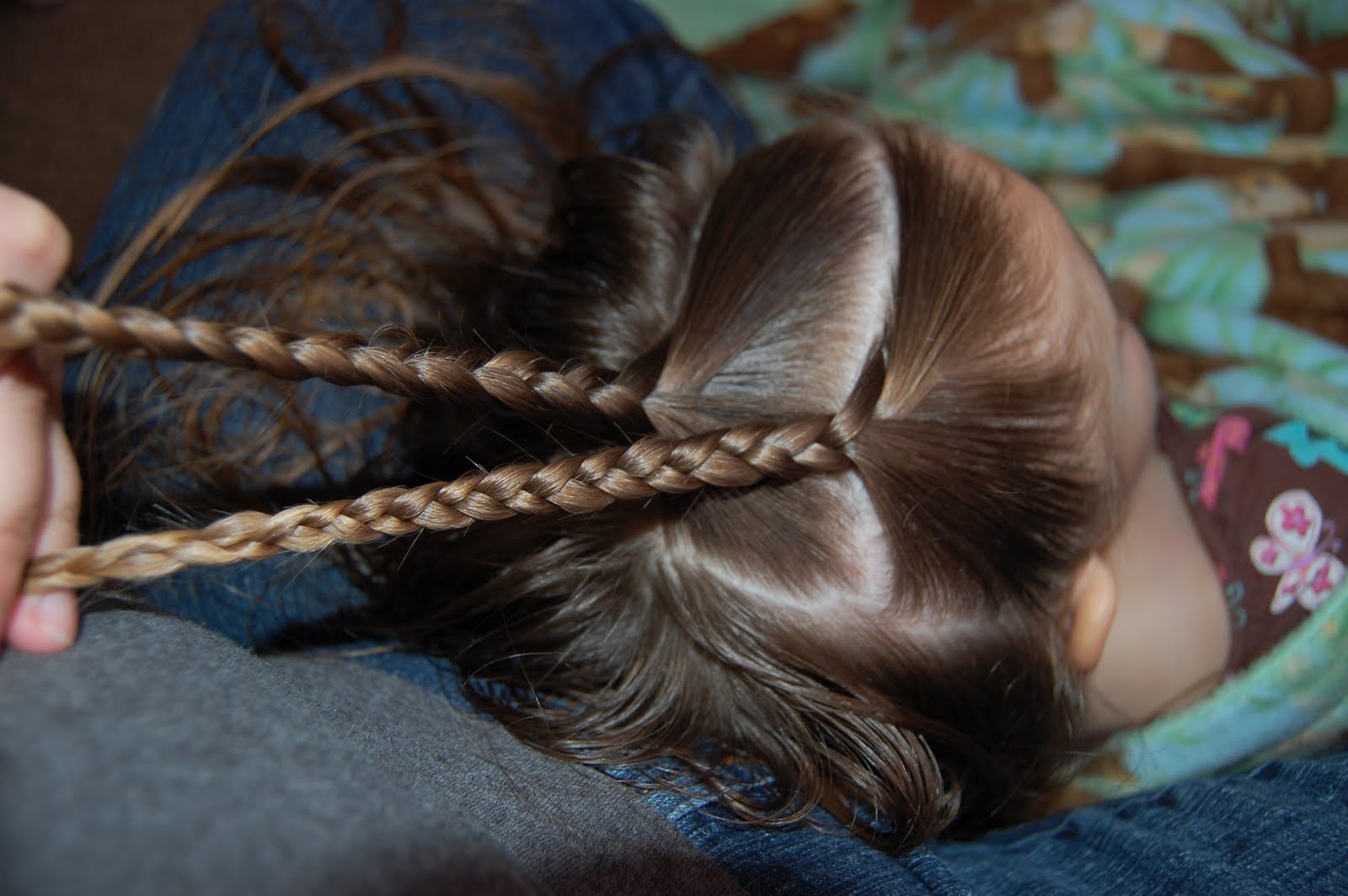 ALL THINGS SNAPBANDZ: Four braids on a slant