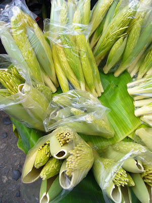 The Urban Foodie: Pacaya - Palm Flower Fritters