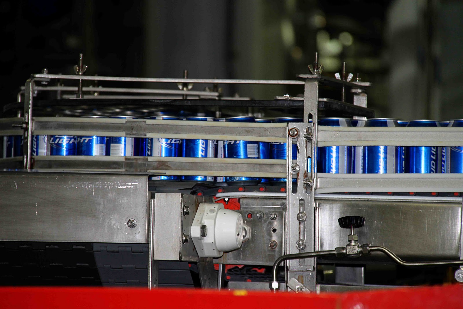 Life with a BQ: the budweiser clydesdales .. oh my