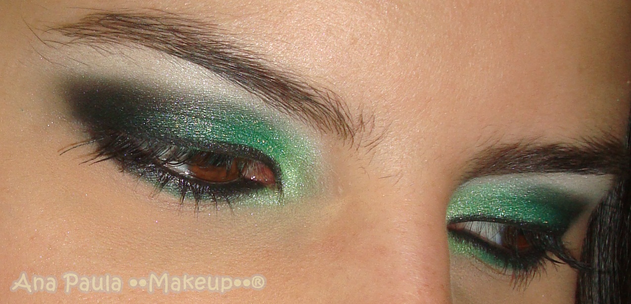 Ana Paula ••Makeup••®: Make up Verde para Festas