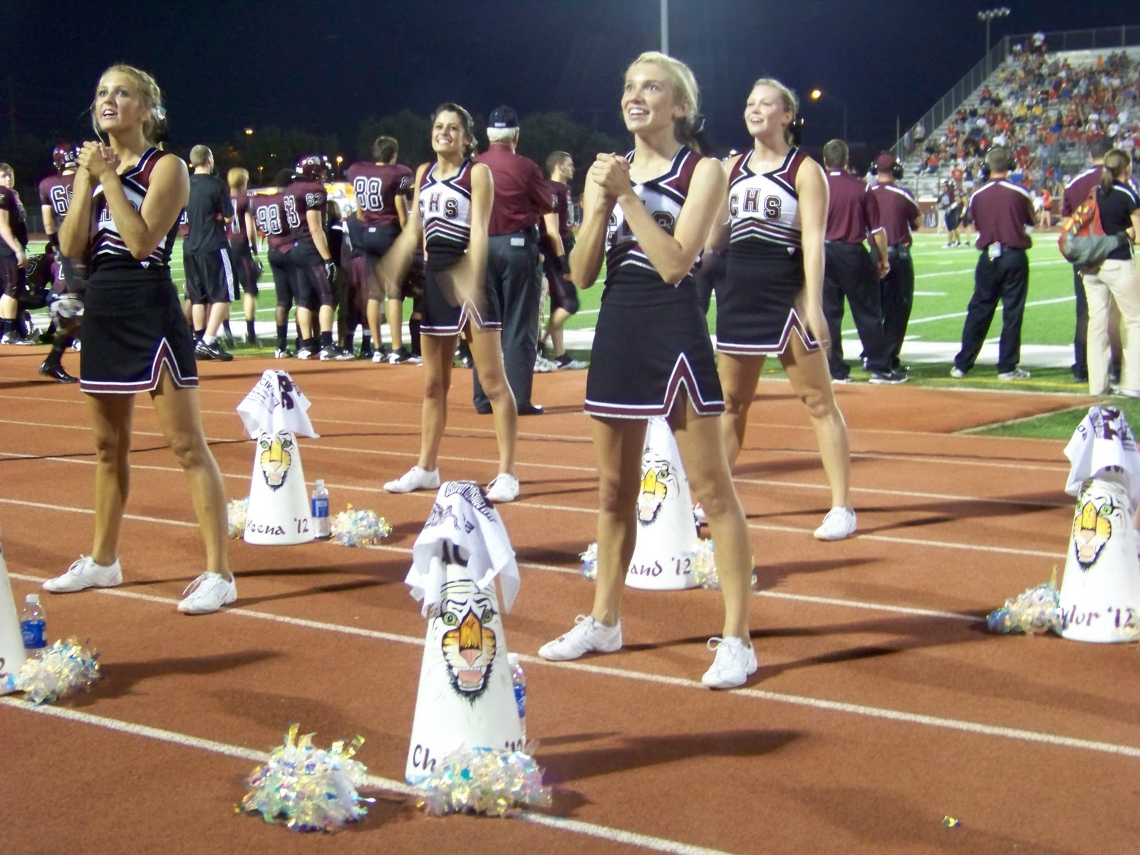 CHS Tiger Cheerleaders: Friday Cheer!