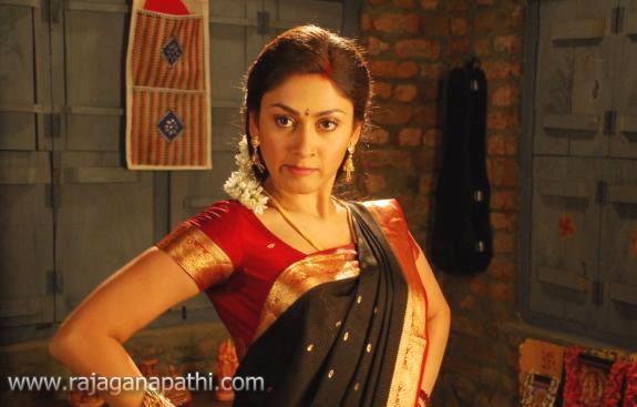 MANJARI PHADNIS AND ALLARI NARESH STILLS FROM SUBHAPRADAM MOVIE ...