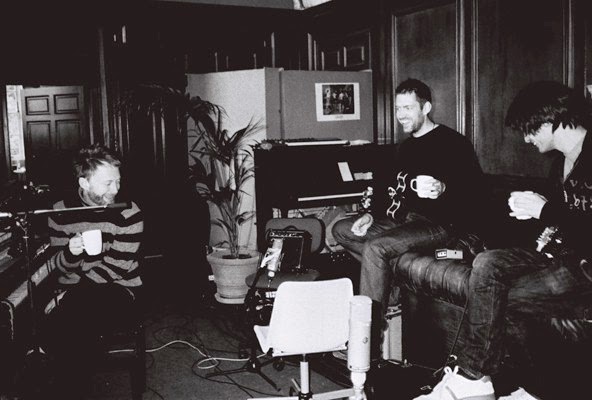my new plaid pants: Yet More Radiohead In The Studio