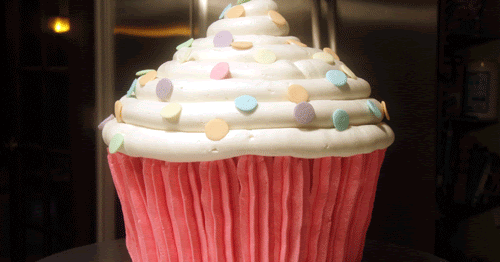 Simple Vanilla Cupcakes | Perfectly Polished