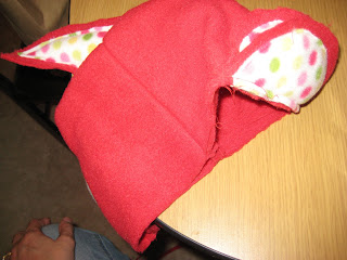 Lilybug Designs: Fish Hat Tutorial