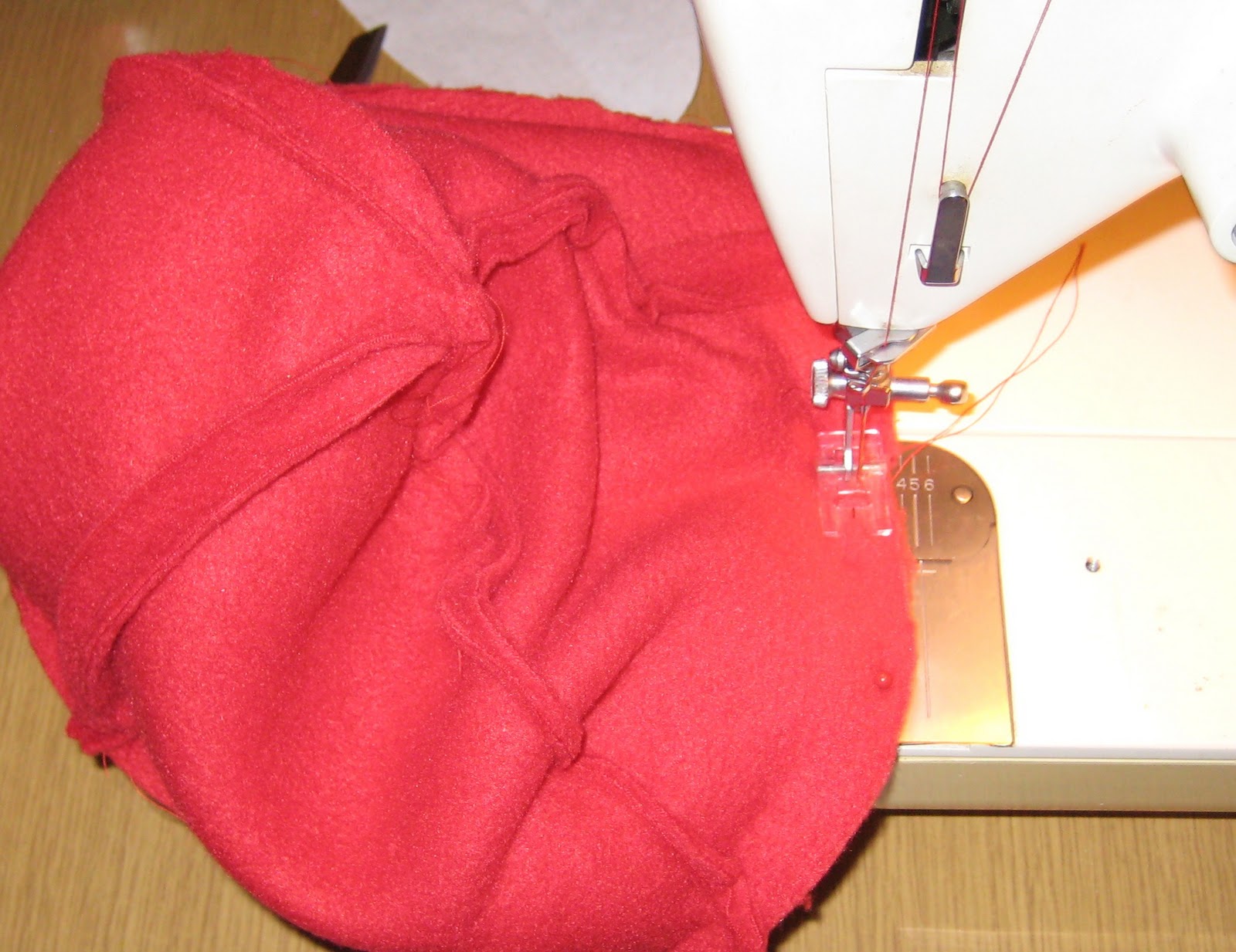 Lilybug Designs: Fish Hat Tutorial