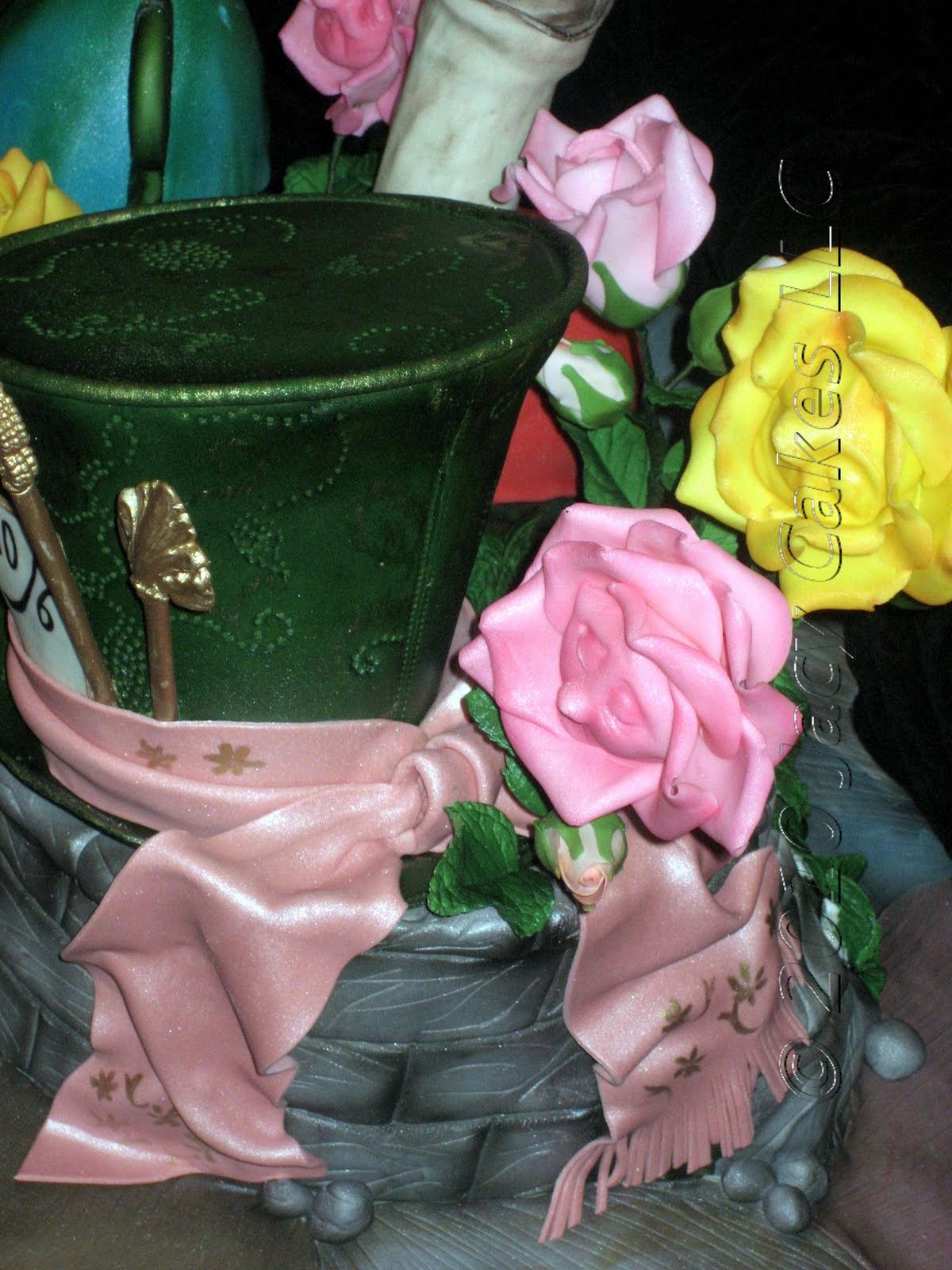 News from Jacy Cakes: Alice in Wonderland Inspired Cake!