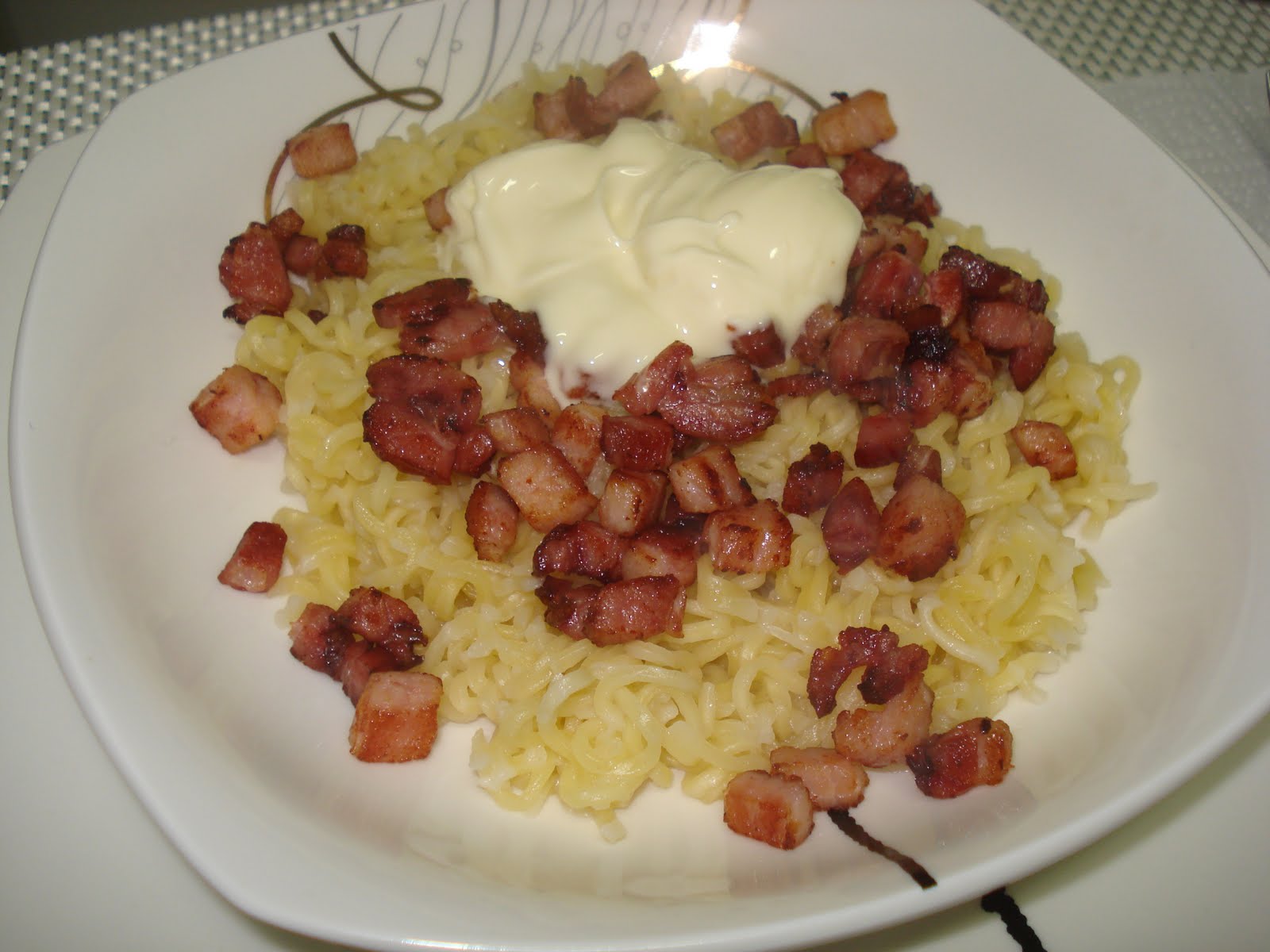 Receitinhas: Miojo com Bacon e Requeijão