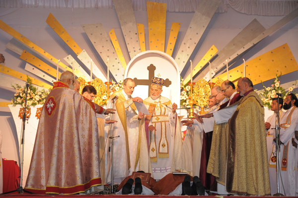 Byzantine, Texas: Assyrian Church of the East's Holy Synod commences