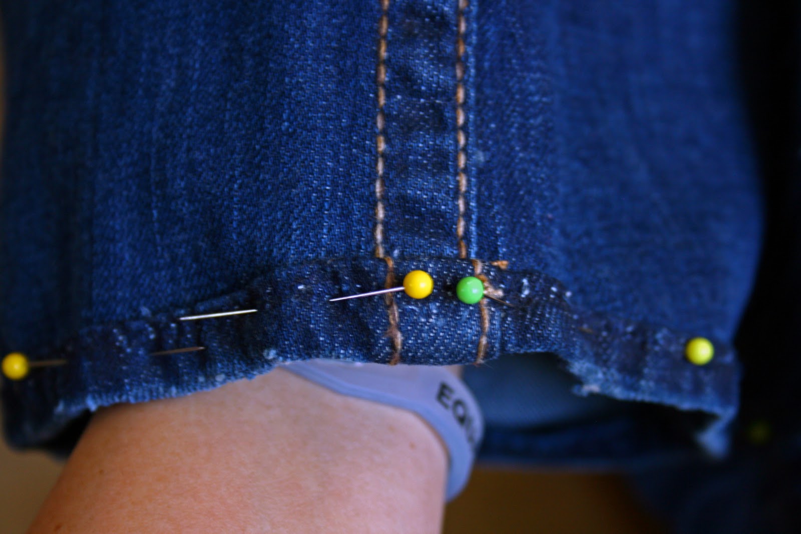 The Pretty Poppy: How to hem jeans using the original hem..the best way!!