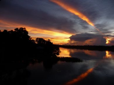 This and That and More of the Same: "Sunset on the Rio Marañon"