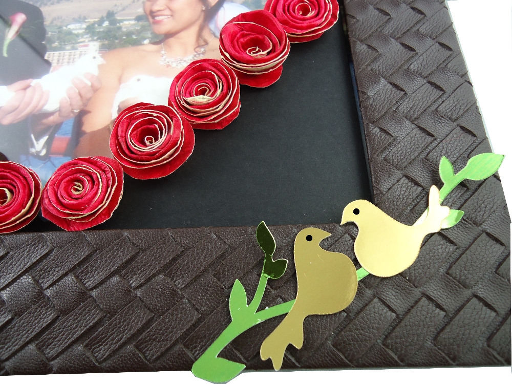 Jinky's Crafts & Designs: Framed Heart Paper Flower Rosettes