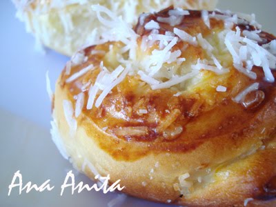 Karine Tolentino: 24-08 - Rosca Húngara