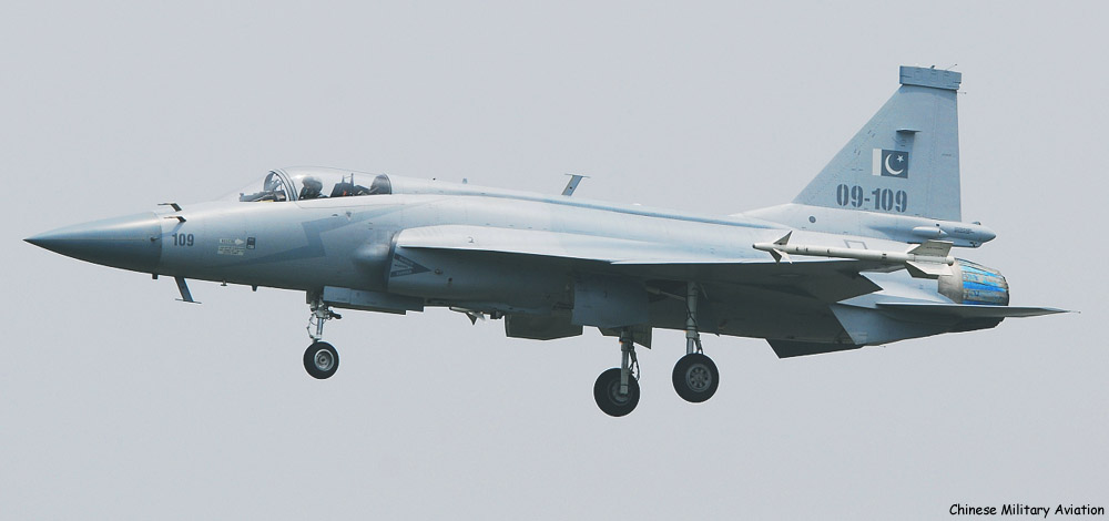 COMRADES: Pakistan JF-17 Thunder