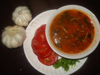 Nivedita's Kitchen: Tomato and Garlic Rasam(Tili saaru)