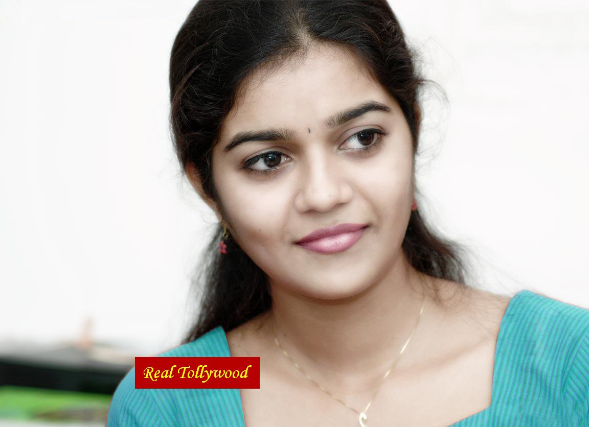 Hot Celebrity Photos Swathi Hot Photos