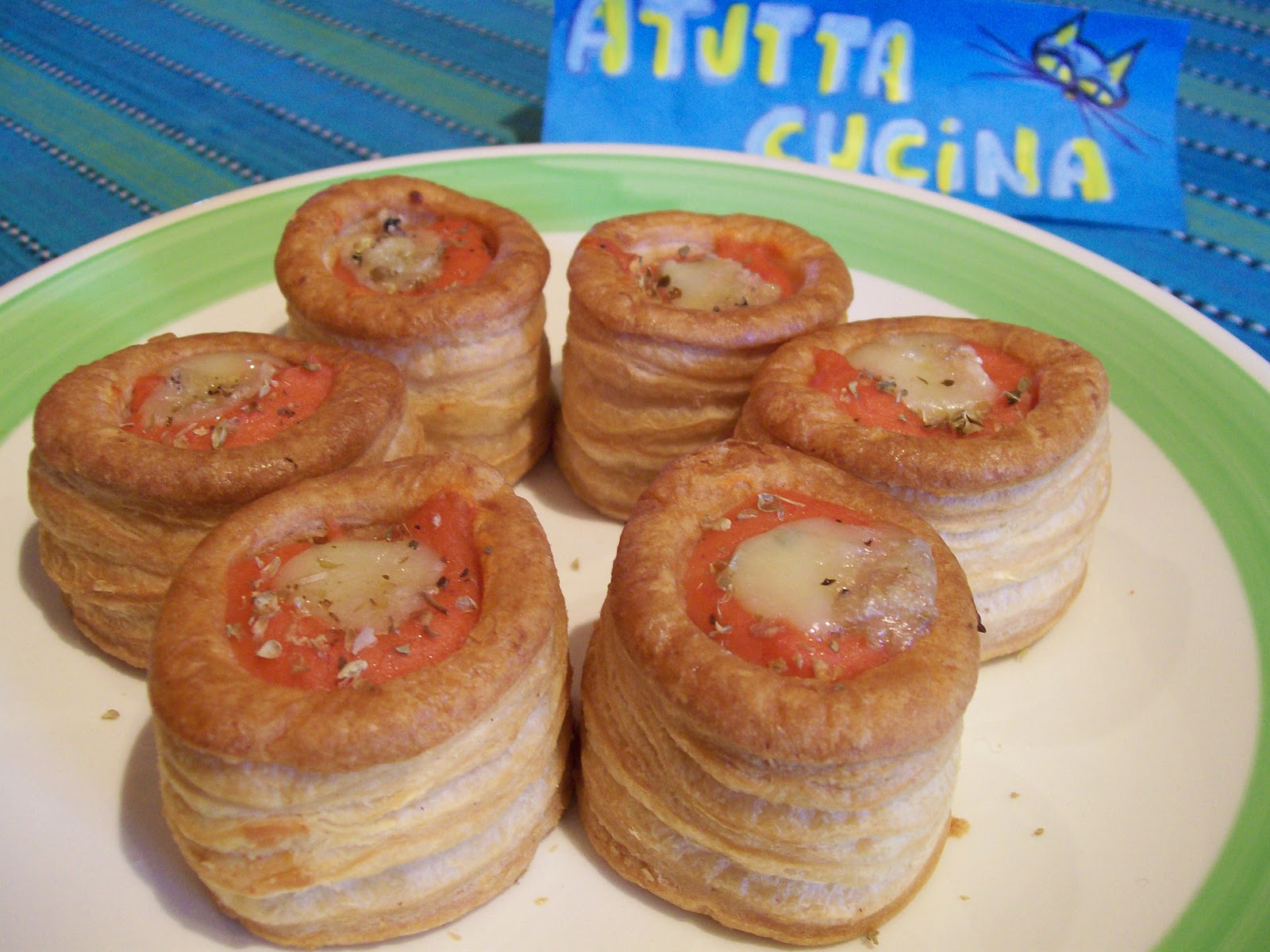 A TUTTA CUCINA: VOUL AU VENT alla PIZZAIOLA