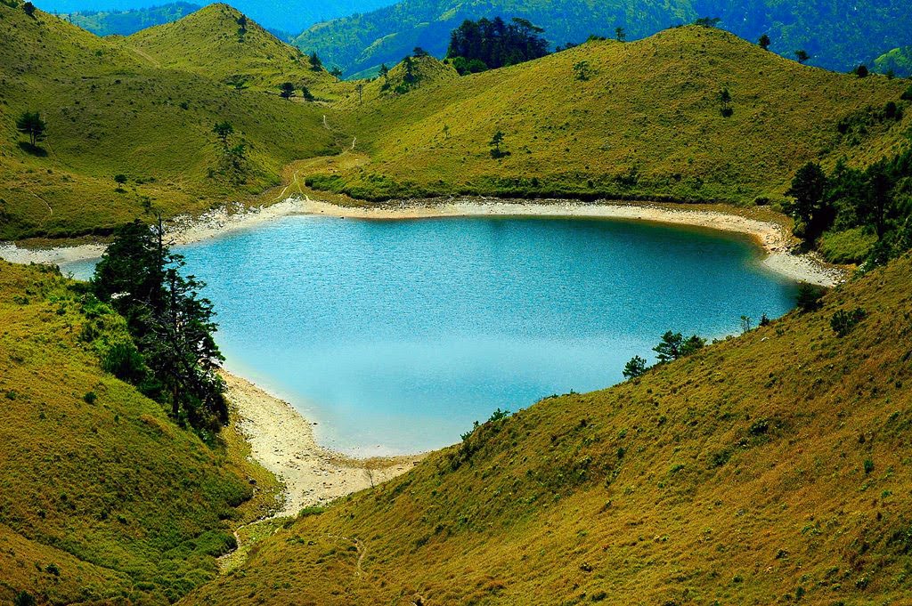 JOE JOE HUANG: 每日一圖：七彩湖