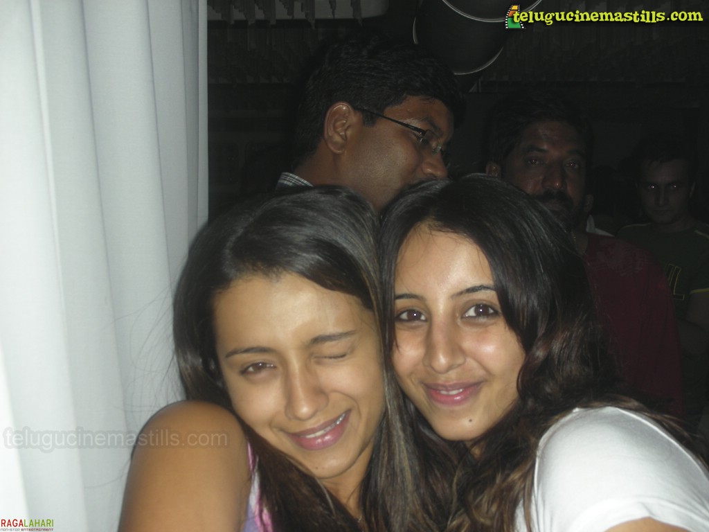 Trisha New Unseen Real Life Party Pics - Hot PHOTOSHOOT Bollywood ...