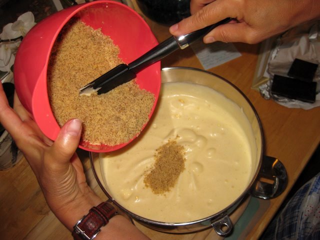 Tasty Makes Happy: Sacher Cake (Serbian= Zaher Torta, Захер Торта)