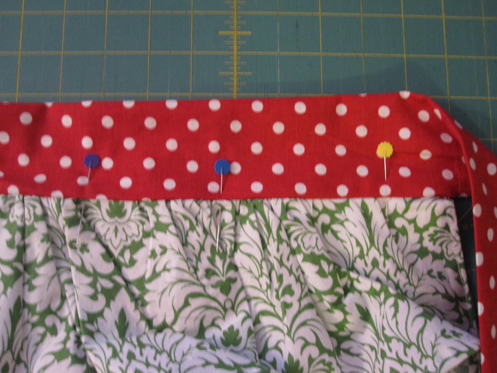 Everyday Celebrations: tutorial: Ruffled Half/Lap Apron