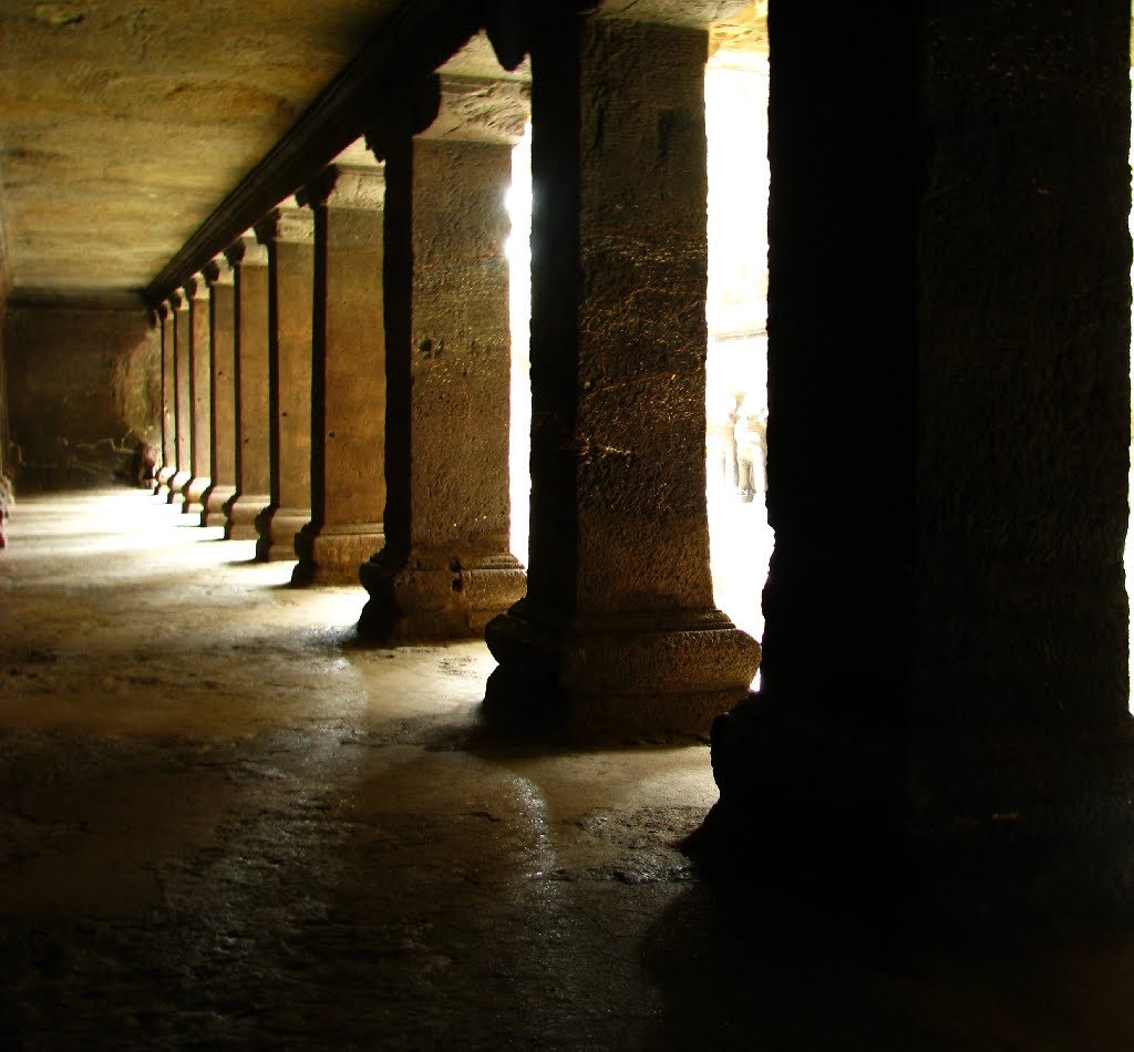 passionate trekkers: Ellora Verul Caves