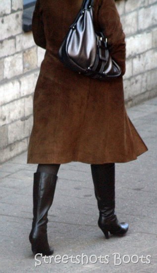 Streetshots of Boots