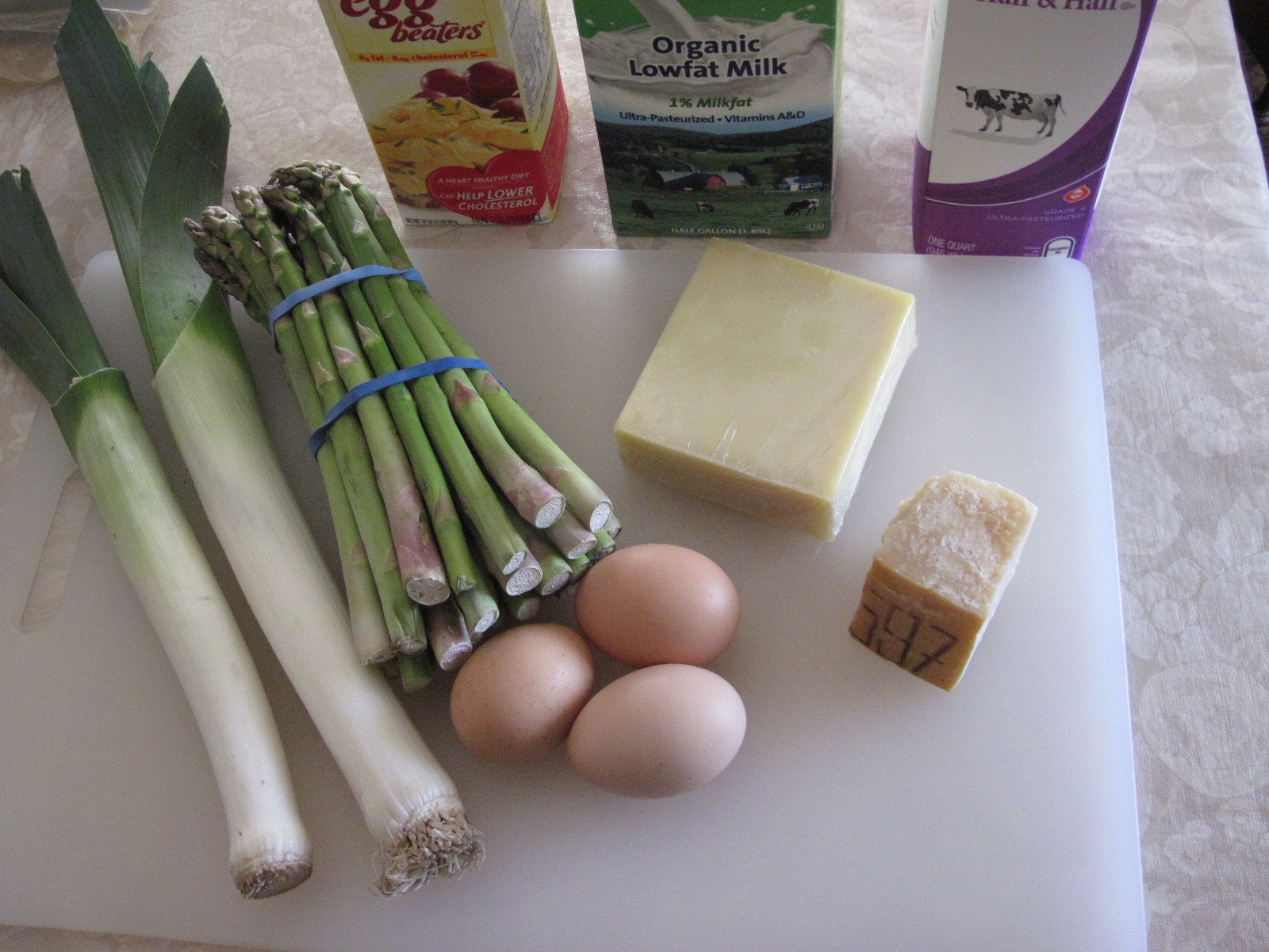 Cooking Stuff: Mini Leek and Asparagus Quiches