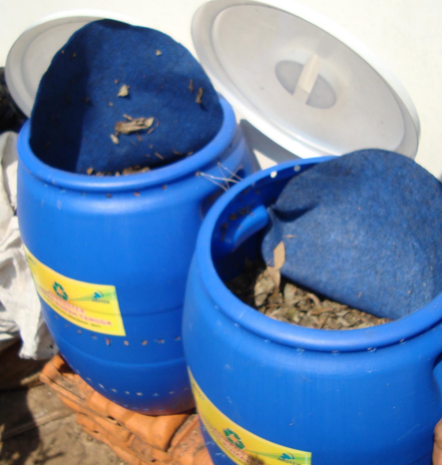 Daur Ulang Sampah dan Komposting: Membuat Kompos dengan Komposter Aerobik