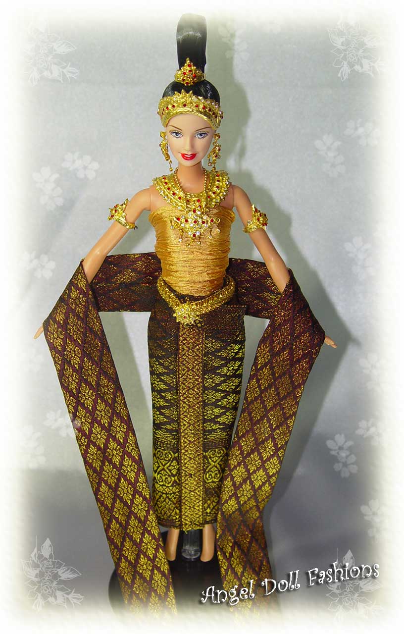 Angel Doll Fashions: Gorgeous Thai Doll
