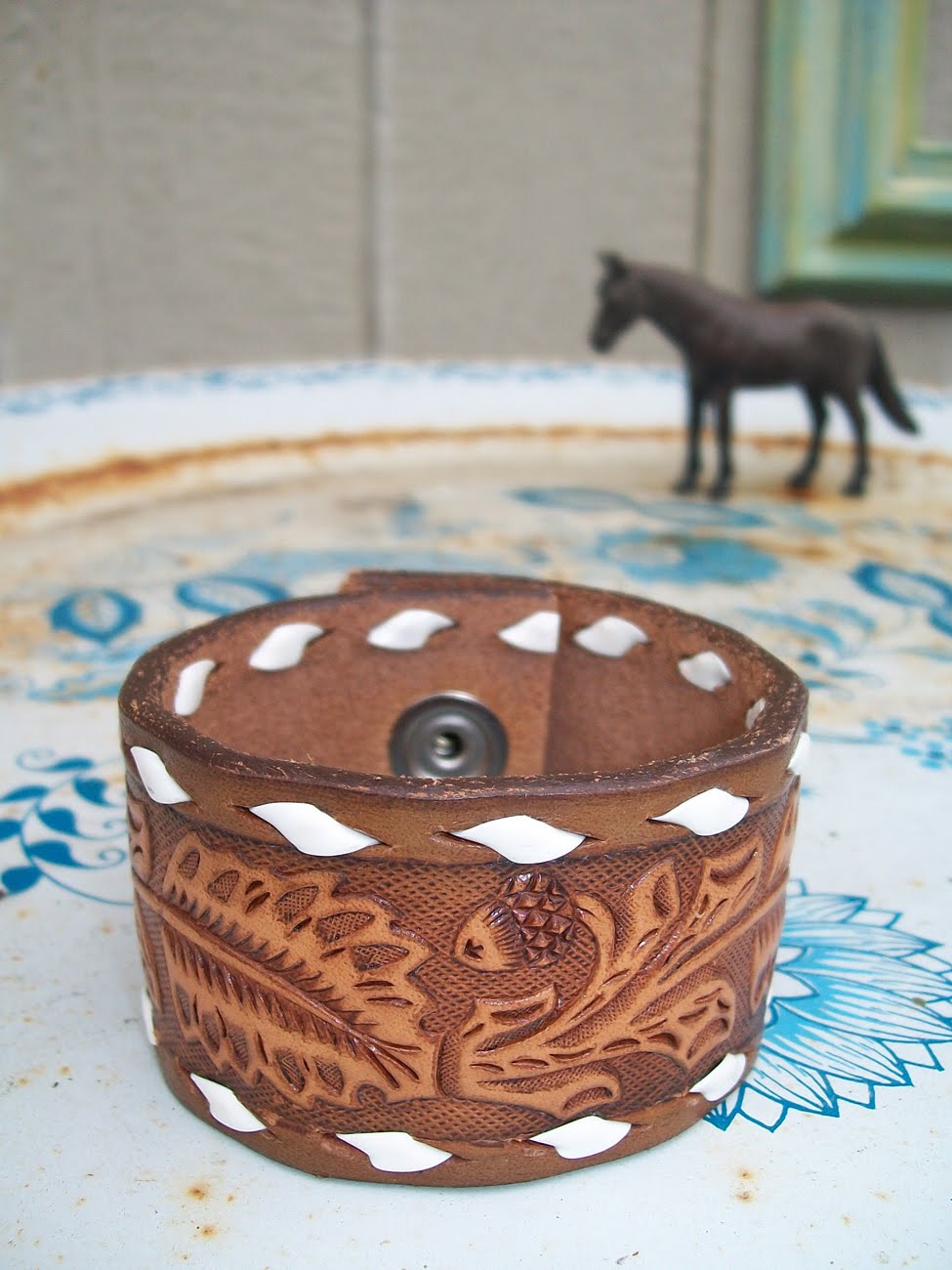 kikithespunkymunky: Vintage Western Belt upcycled Cuff Bracelet. Finally.