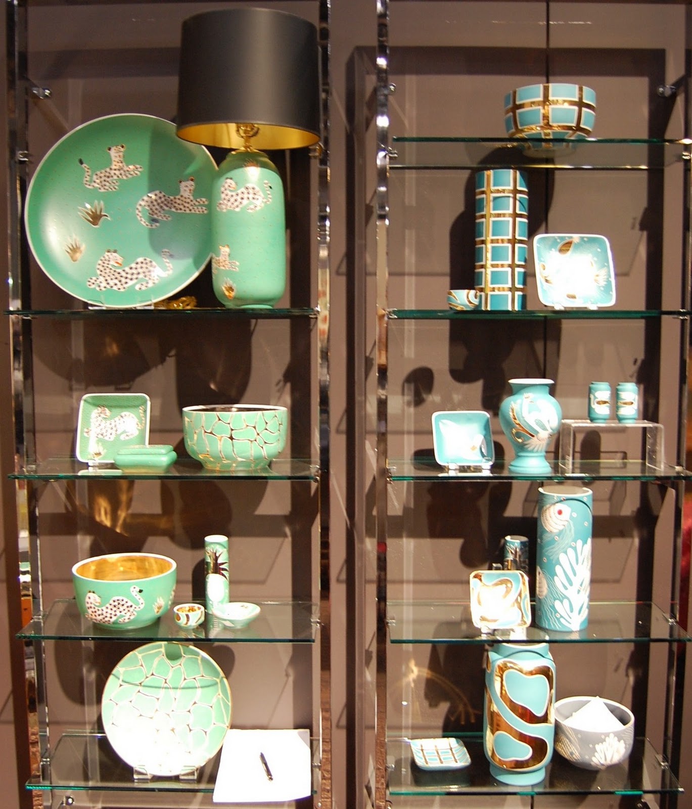 HABITUALLY CHIC DESIGN®