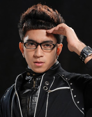 M y a n m a r H u n k s: Okkar Min Maung