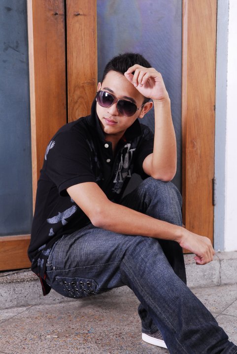 M y a n m a r H u n k s: Moe Aung Yin